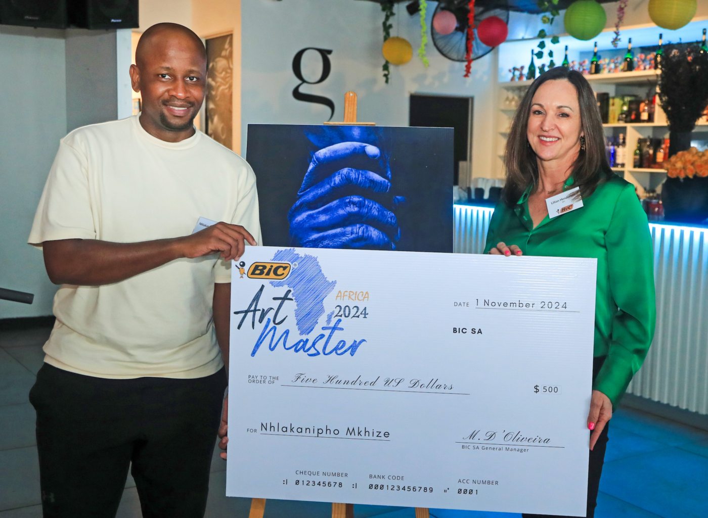 BIC NAMES 2 SOUTH AFRICANS AS ART MASTER BALLPOINT WINNERS - Between 10and5