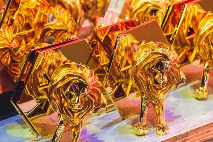 Sjava’s Inkanyezi 2.0 Live EP Ignites the Power of Live Music - Between ...