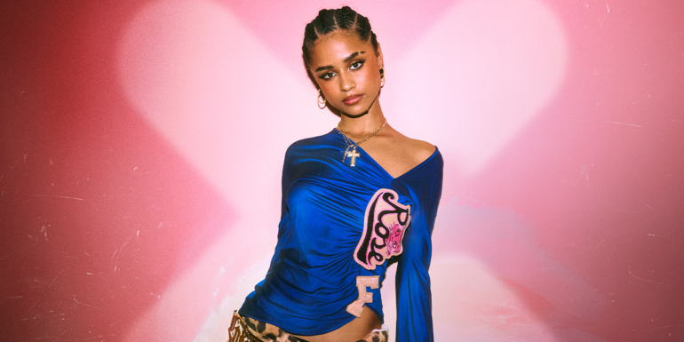 Still Rising: Tyla Wins Favourite Afrobeats Artist at 2025 AMAs ...