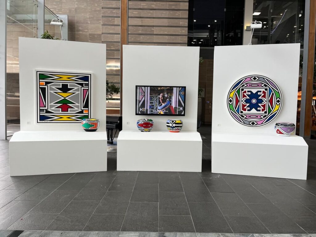 Standard Bank Celebrates Dr. Esther Mahlangu with Pop-Up Atrium ...